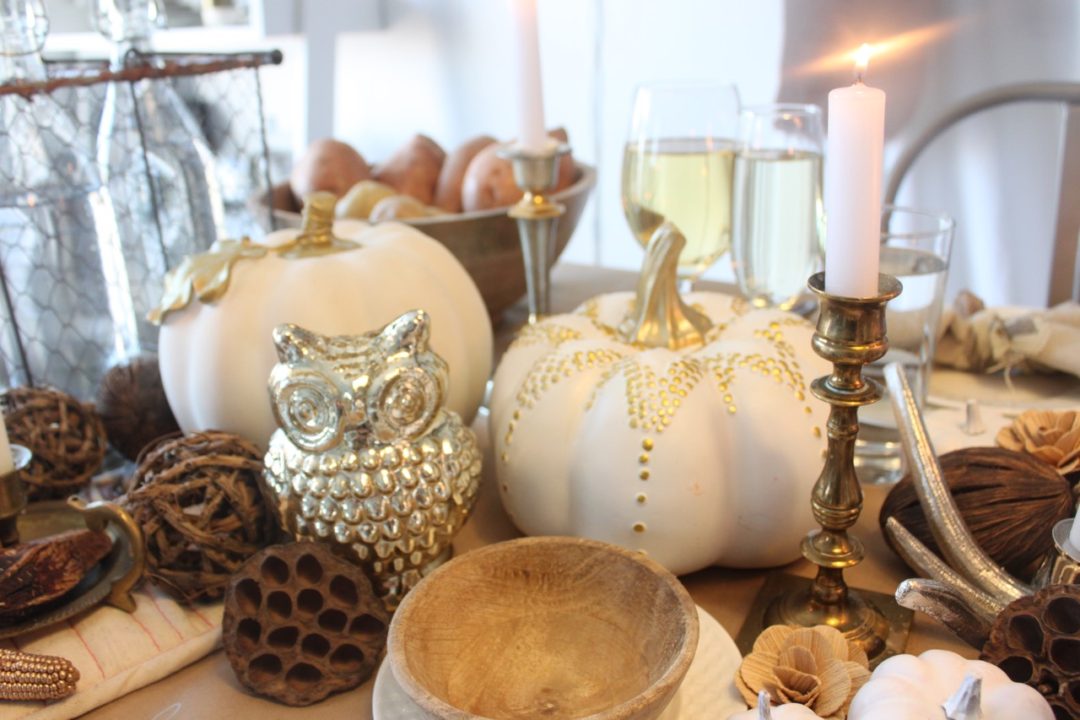 How to Create the Perfect Neutral Thanksgiving Tablescape